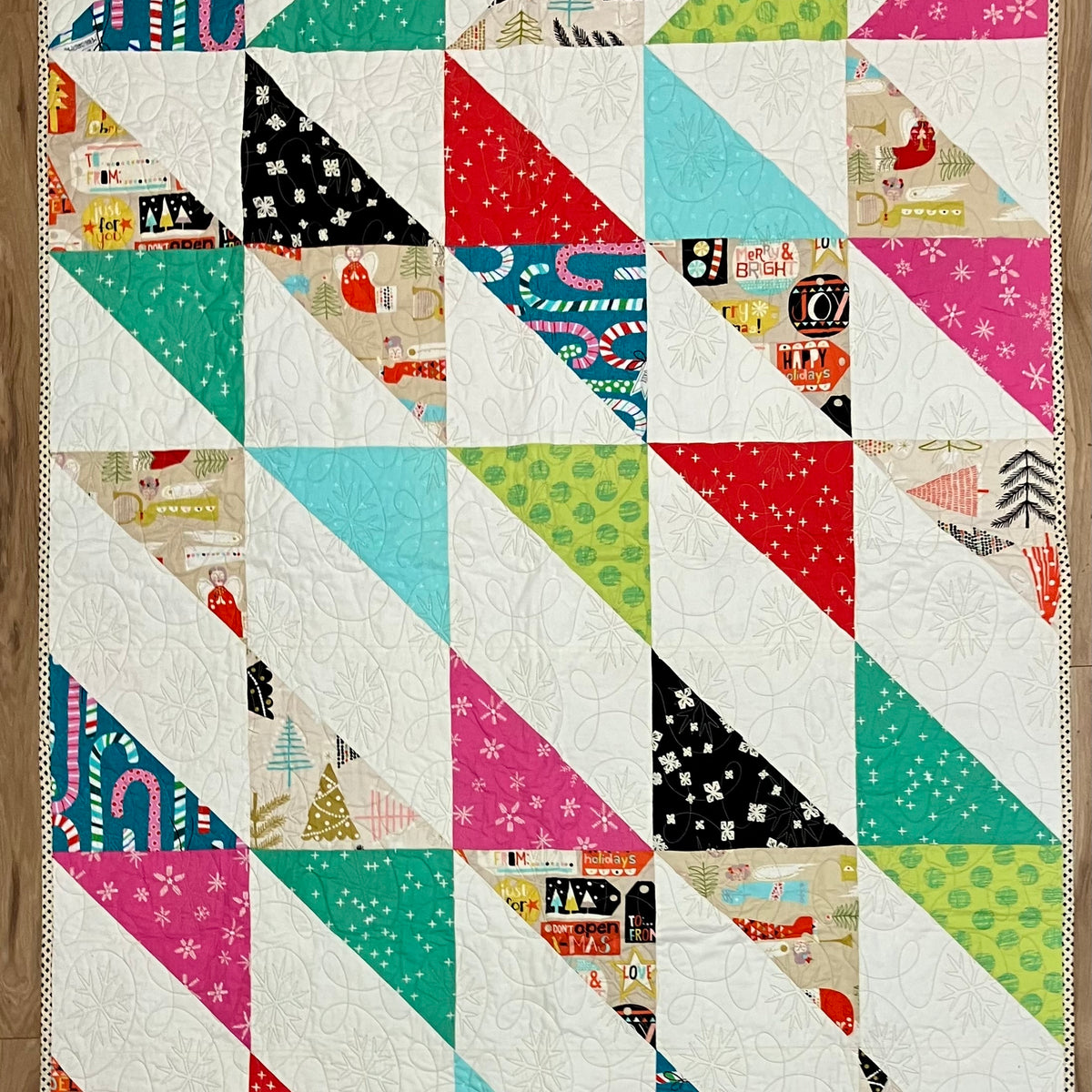 Mod Mod Christmas Quilt Kit – Quilter's Cottage